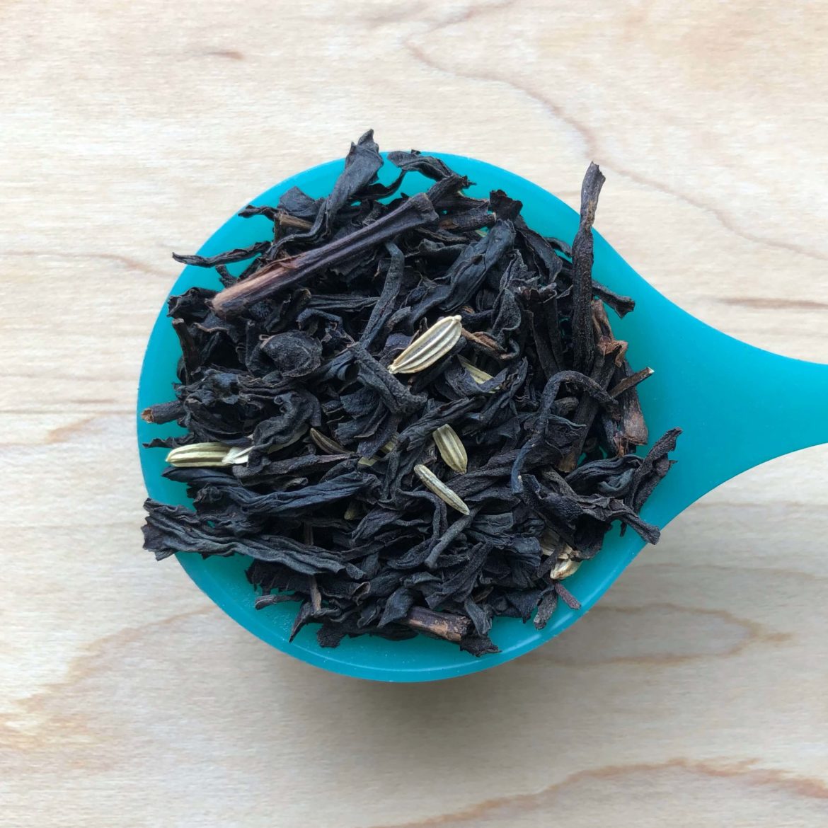 August Uncommon Tea's Dots and Loops | Tea Review - Tea in Spoons